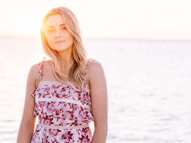 Chloe Styler When Your Light Burns Interview | Girl.com.au