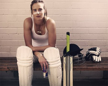 Ellyse Perry Interview | Girl.com.au